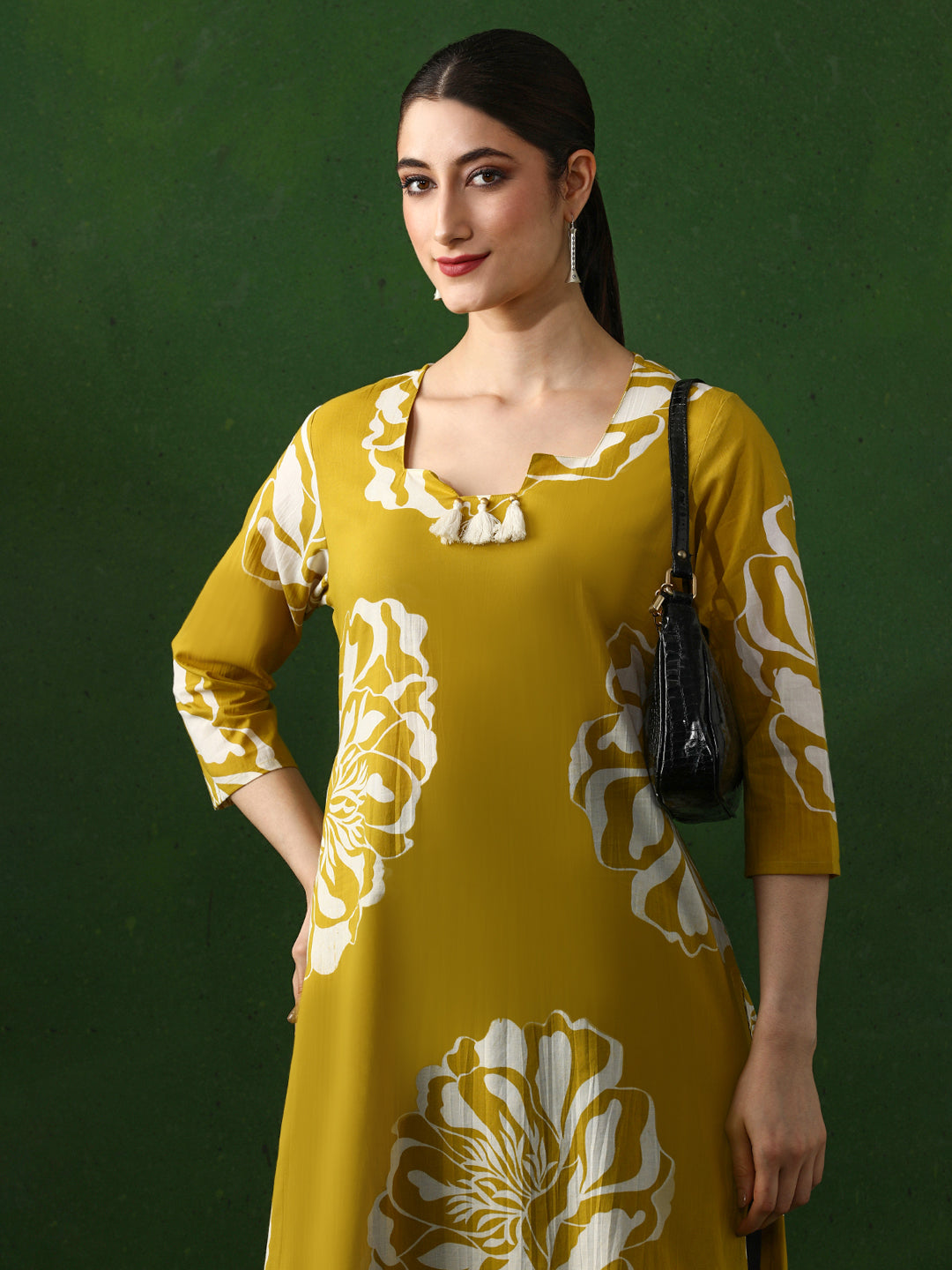 Floral Embroidered Straight Pure Cotton Kurta - Jaipur Kurti